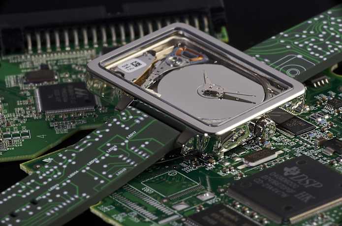 HDDWatches. The geek watch made out from a HDD | Indiegogo