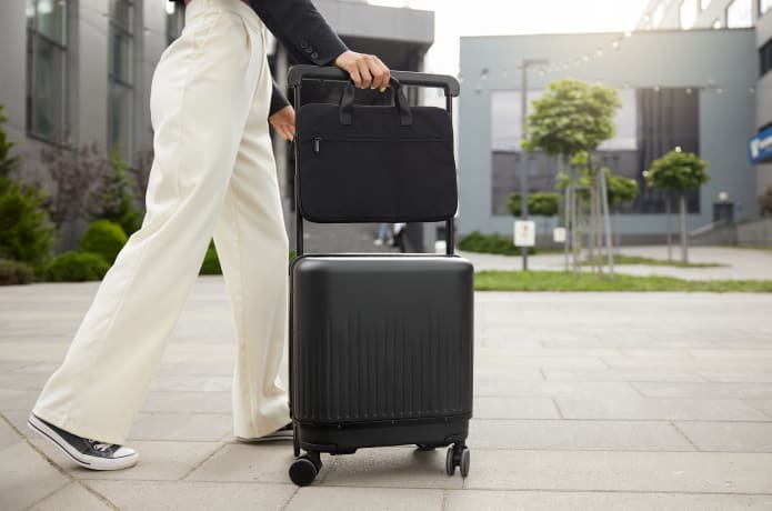 VELO Luggage: 3-in-1 Expandable Hardside Luggage | Indiegogo