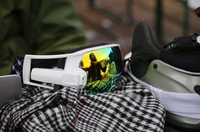 RideOn: The First True AR Goggles for Snow Sports! | Indiegogo