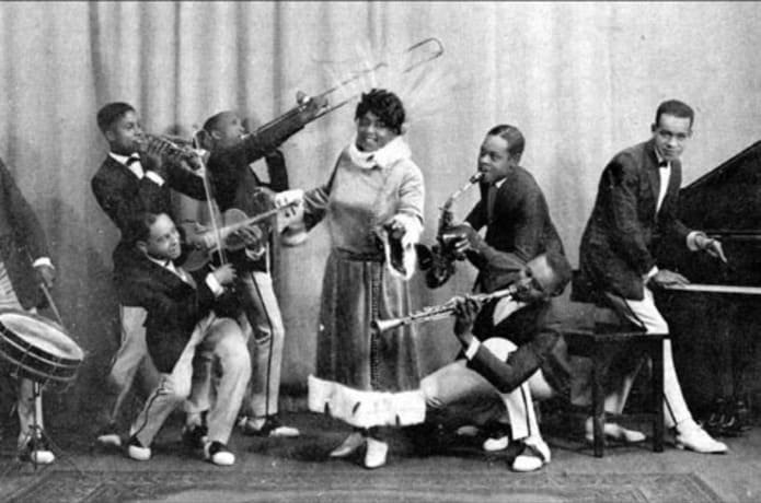 The History Of R&B Music | Indiegogo